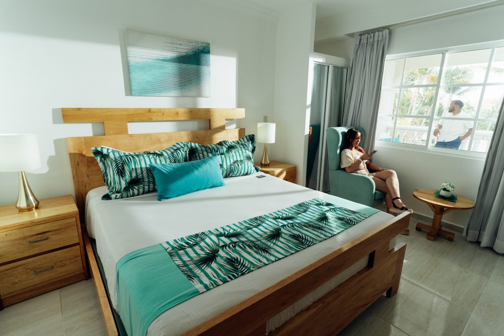 Crown & Residence Suites - lifestyleholidaysvc